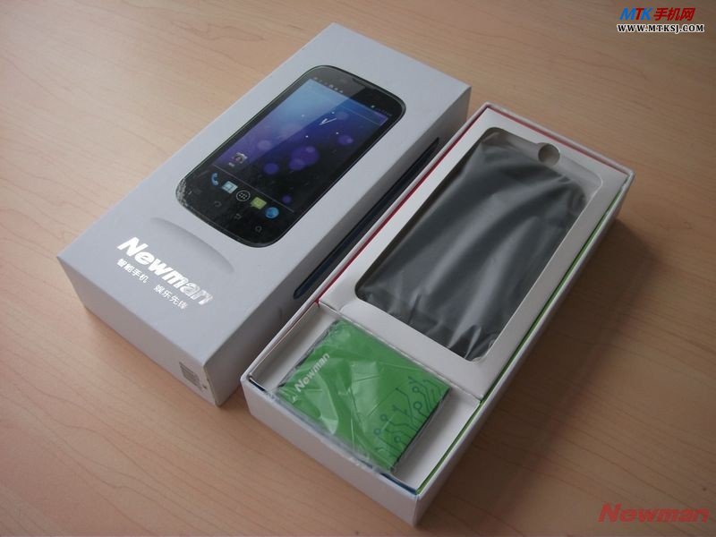 纽曼N1高清开箱图片(3)_MTK手机网：专注MTK平台,提供MTK6577,MTK6589手机资讯评测